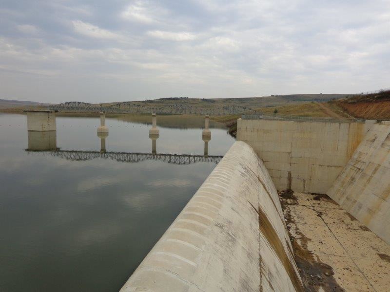 THE CALIBRATION OF THE OGEE SPILLWAY AT LUDEKE DAM, EASTERN, 47% OFF THE CALIBRATION OF THE OGEE SPILLWAY AT LUDEKE DAM, EASTERN, 47% OFF