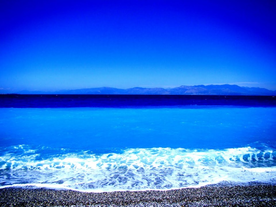 Greek Swimming Waters Among Top Five Cleanest in Europe Greek Swimming Waters Among Top Five Cleanest in Europe