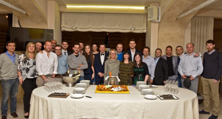 ECM festeggia 20 anni di attività! ECM festeggia 20 anni di attività!