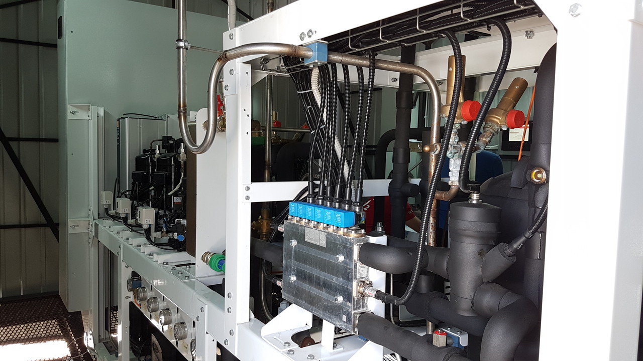 First Ukraine's CO2 transcritical booster system with HP ejectors in ... First Ukraine's CO2 transcritical booster system with HP ejectors in ...
