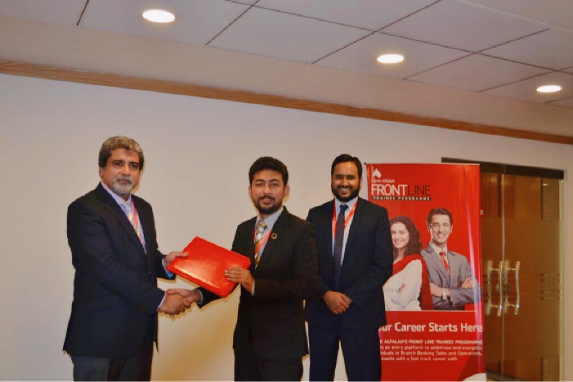 Zaheer Khan on LinkedIn: Receiving training completion certificate from ... Zaheer Khan on LinkedIn: Receiving training completion certificate from ...