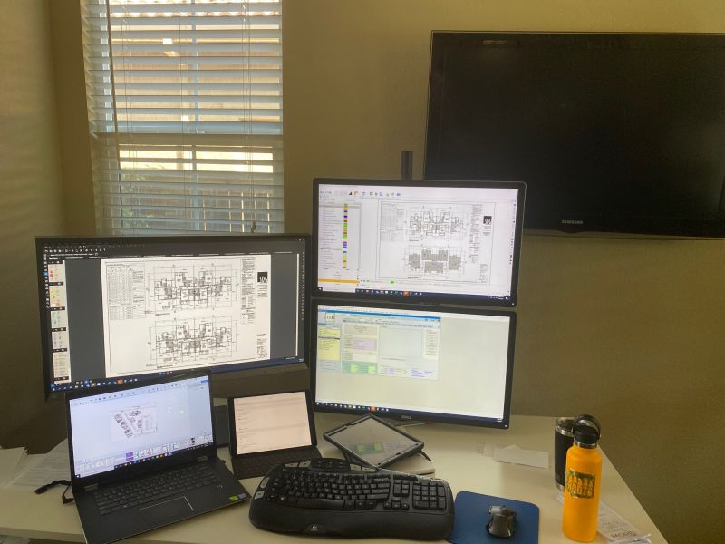 Kyle Glines on LinkedIn: WFH setup long overdue... a screen for every hat. Kyle Glines on LinkedIn: WFH setup long overdue... a screen for every hat.
