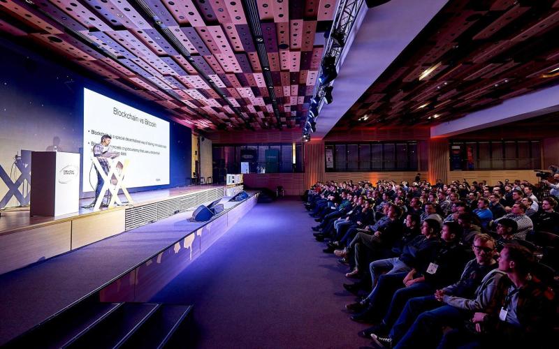 Yakov Fain on LinkedIn: #blockchain #typescript #devoxx Yakov Fain on LinkedIn: #blockchain #typescript #devoxx
