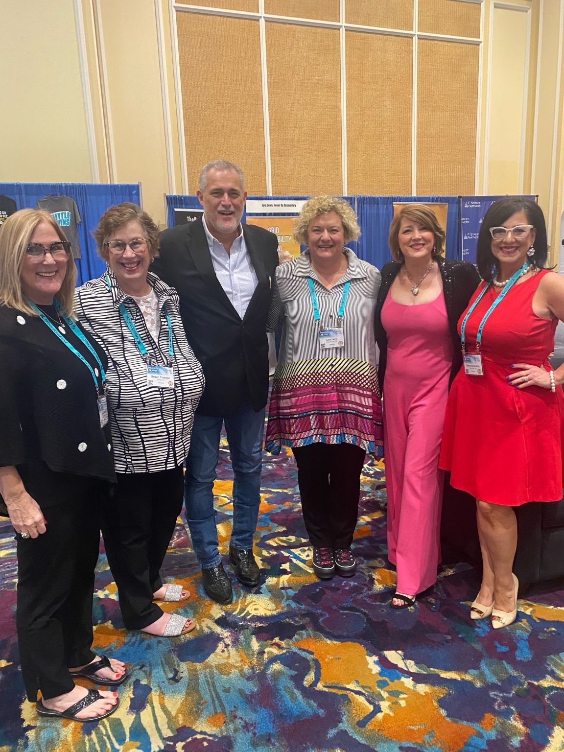 The C-Suite Network on LinkedIn: Greetings from Las Vegas! We're here ... The C-Suite Network on LinkedIn: Greetings from Las Vegas! We're here ...