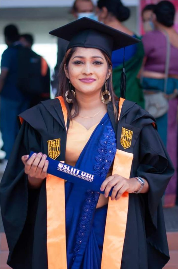 Sakura Sewwandi on LinkedIn: Officially Graduated from SLIIT with BSc ... Sakura Sewwandi on LinkedIn: Officially Graduated from SLIIT with BSc ...