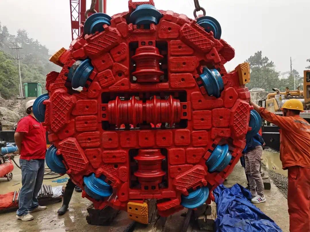 Billy Peng on LinkedIn: A 2.5m diameter hard rock TBM manufactured by ... Billy Peng on LinkedIn: A 2.5m diameter hard rock TBM manufactured by ...