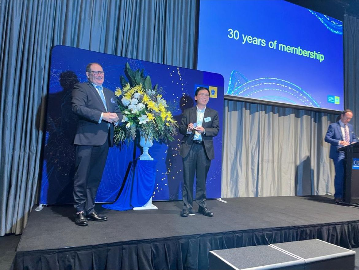 Edmund Mah, FCPA CFA on LinkedIn: Celebrating 30 years membership of ... Edmund Mah, FCPA CFA on LinkedIn: Celebrating 30 years membership of ...