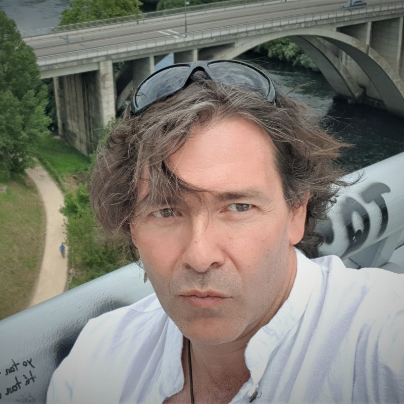Ruben Victor Lopez de Candido - Dueño principal - joyeria | LinkedIn Ruben Victor Lopez de Candido - Dueño principal - joyeria | LinkedIn