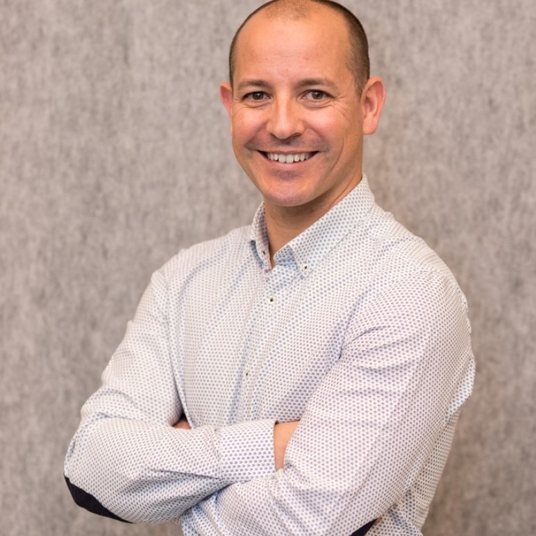 Igor Fernandez-Cavada - Responsable Desarrollo Negocio Corporativo ... Igor Fernandez-Cavada - Responsable Desarrollo Negocio Corporativo ...