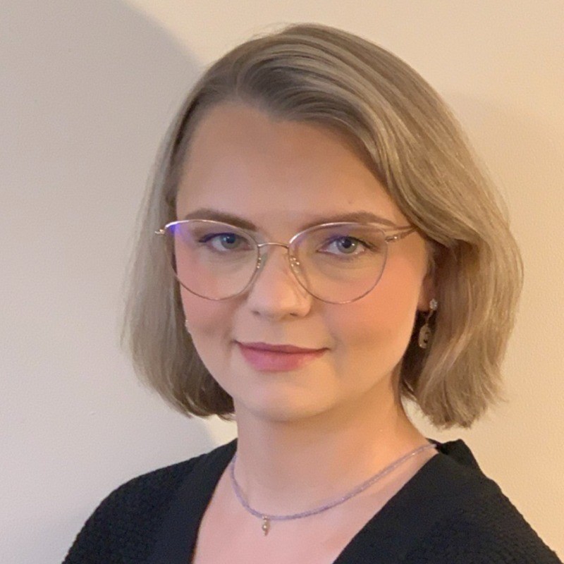 Urszula Oleszek – CEMA CE Regional ISV Partner Technology Strategist ... Urszula Oleszek – CEMA CE Regional ISV Partner Technology Strategist ...