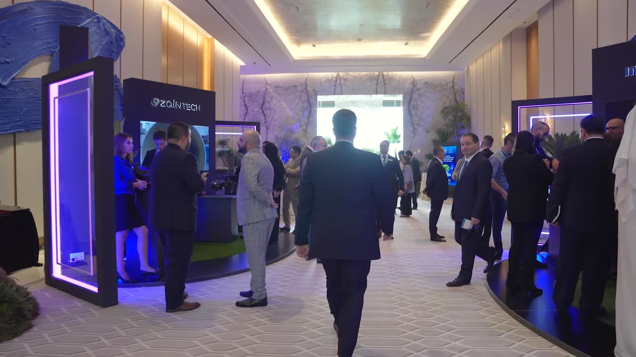 ZainTECH on LinkedIn: ZainTech at du's Envision 2023 Event ZainTECH on LinkedIn: ZainTech at du's Envision 2023 Event