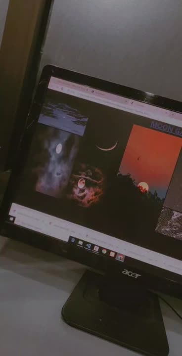 Hania kamran on LinkedIn: moon gallery by using Javascript Hania kamran on LinkedIn: moon gallery by using Javascript