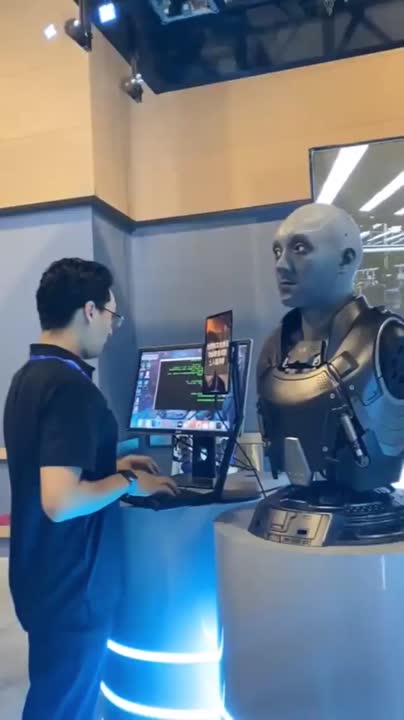 Craig Pearce on LinkedIn: #humanoid #robots #engineering # ... Craig Pearce on LinkedIn: #humanoid #robots #engineering # ...
