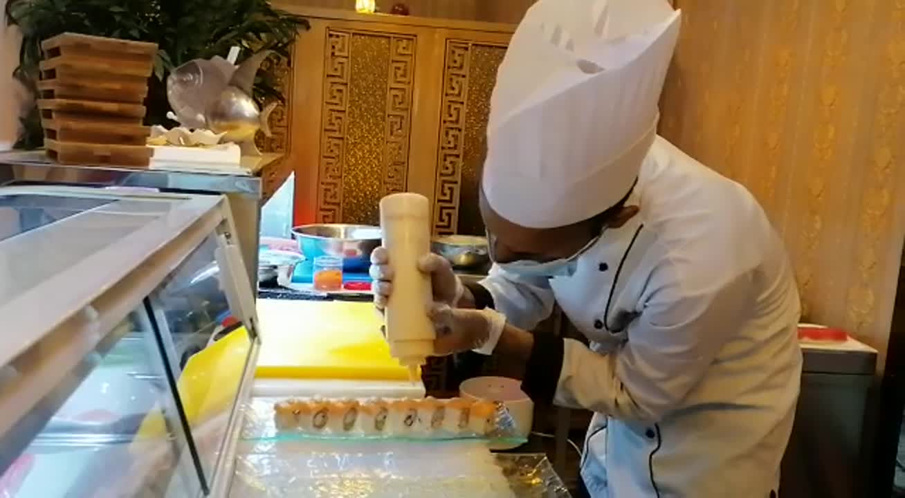 chef Mohsin Baloch on LinkedIn: work time chef Mohsin Baloch on LinkedIn: work time