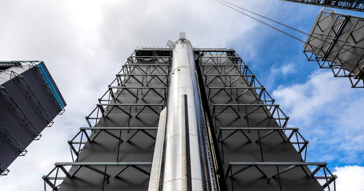 Engin Dikmen on LinkedIn: SpaceX images show its mighty Super Heavy ... Engin Dikmen on LinkedIn: SpaceX images show its mighty Super Heavy ...