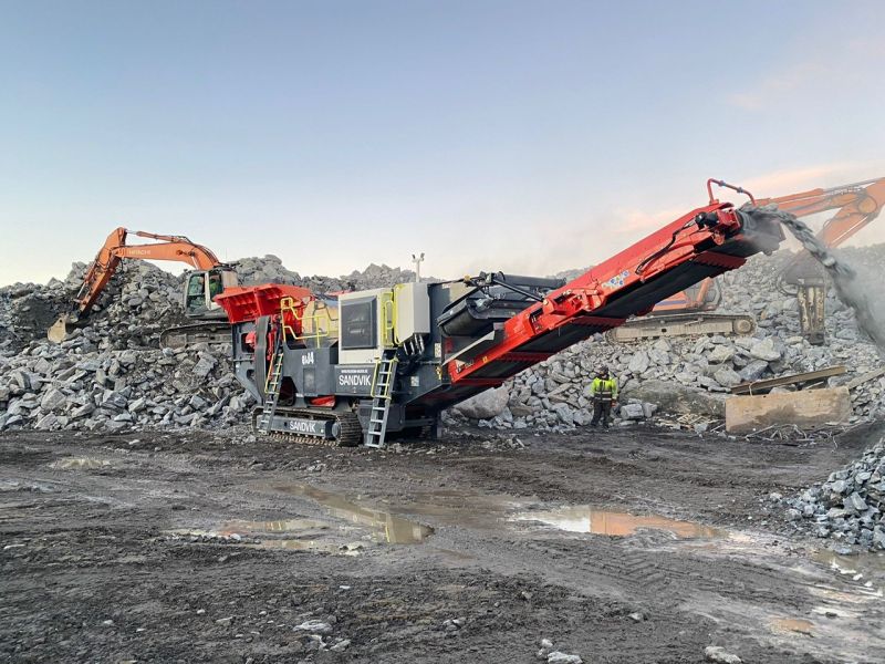 Erik Olausson på LinkedIn: #entreprenad #fredheimmaskin #sandvik #qj341i Erik Olausson på LinkedIn: #entreprenad #fredheimmaskin #sandvik #qj341i