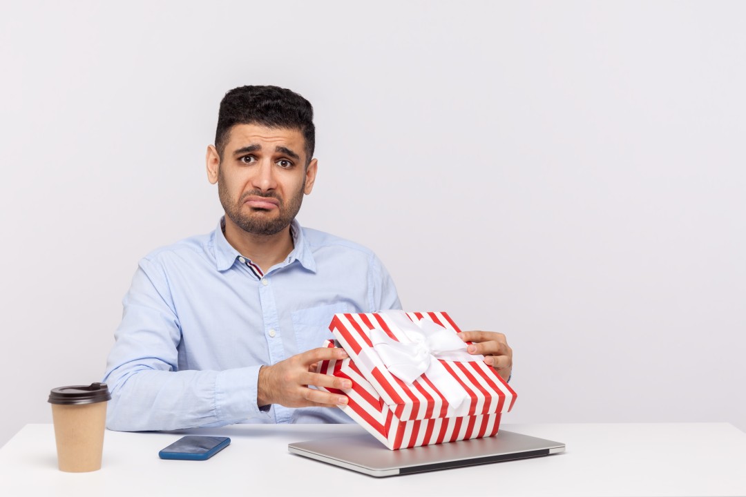 7 Blunders You Must Avoid in Corporate Gift Giving 7 Blunders You Must Avoid in Corporate Gift Giving