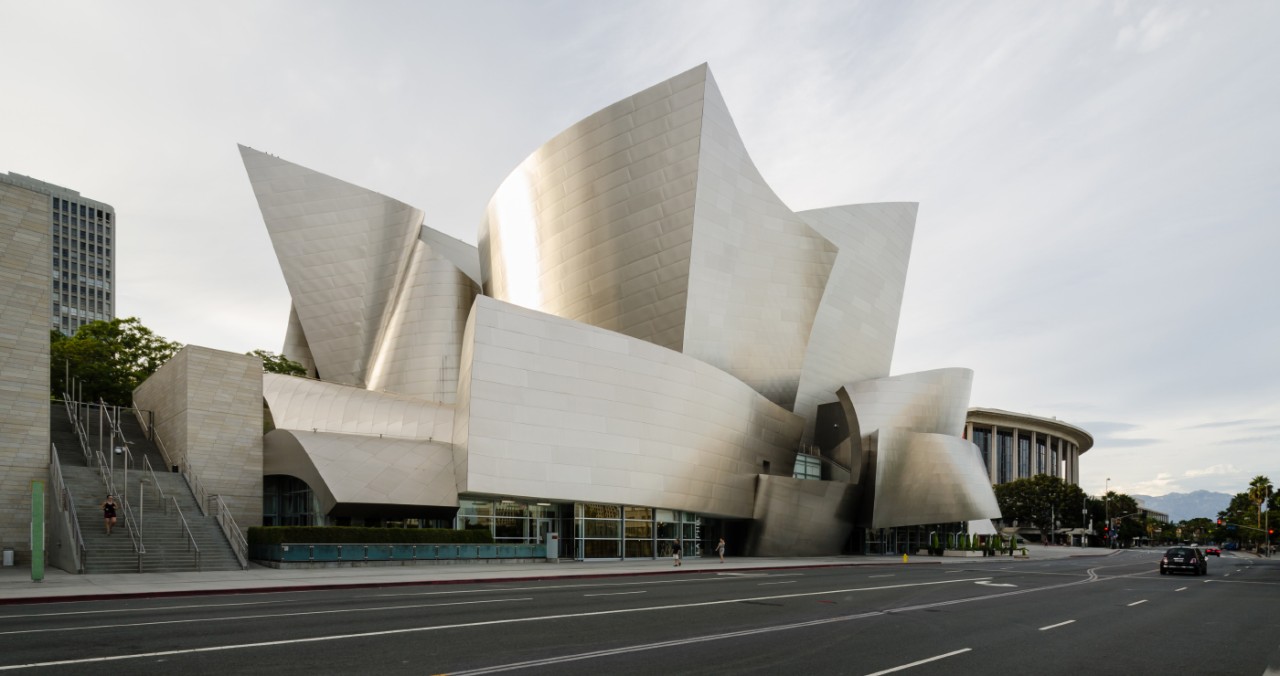 Sustainable Synergy: Exploring the Intersection of Recycling and ... Sustainable Synergy: Exploring the Intersection of Recycling and ...