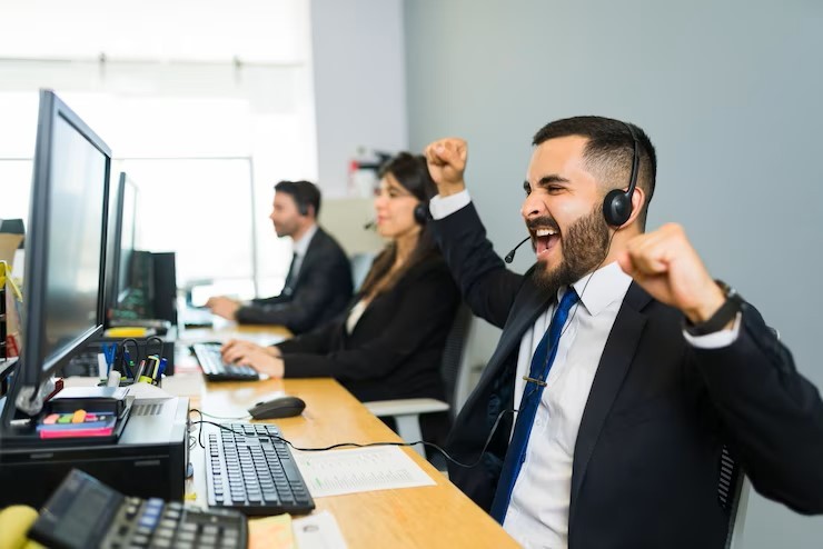 Empowering Customer Service: Strategies for Exceptional Experiences Empowering Customer Service: Strategies for Exceptional Experiences
