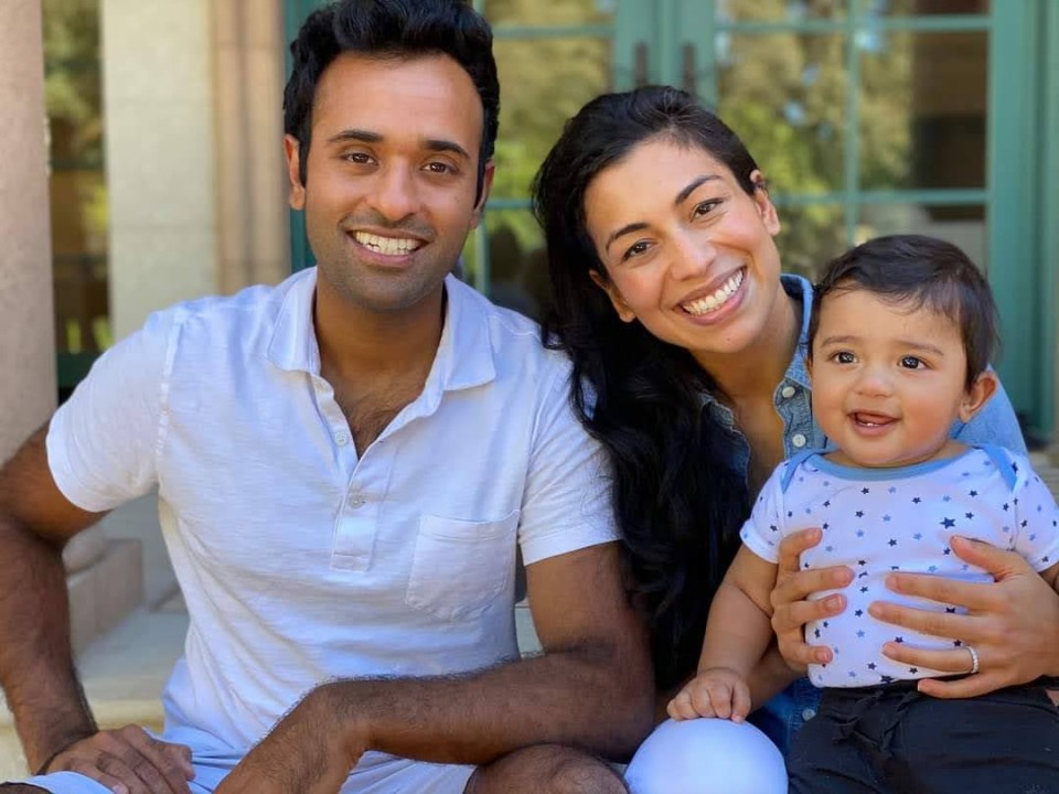 Vivek Ramaswamy (Entrepreneur) Born, Height, Weight, Husband, Career & More Vivek Ramaswamy (Entrepreneur) Born, Height, Weight, Husband, Career & More