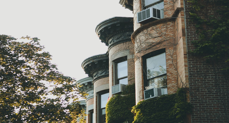 KEY FACTORS OF MULTIFAMILY INVESTING KEY FACTORS OF MULTIFAMILY INVESTING