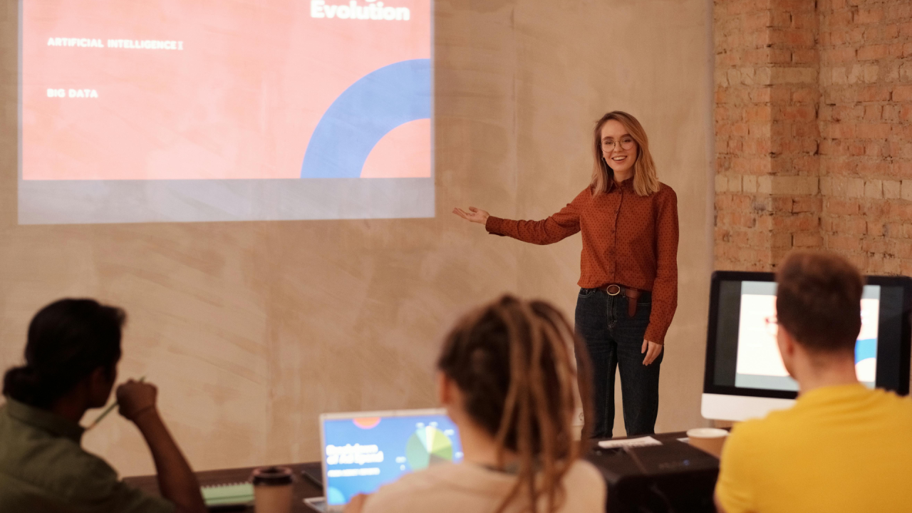 Building and Maintaining a Personal Brand as an Entrepreneu Building and Maintaining a Personal Brand as an Entrepreneu
