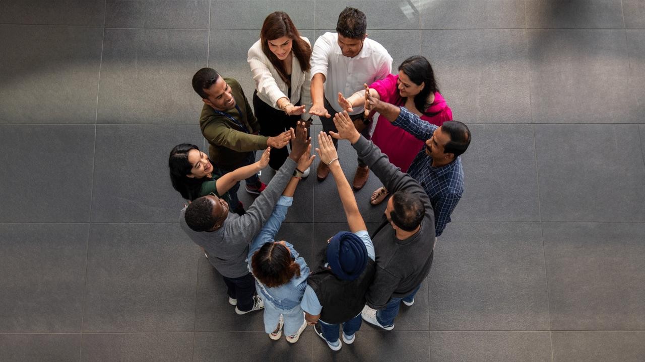 Breaking Barriers: Exploring the Importance of Diversity in the Workplace Breaking Barriers: Exploring the Importance of Diversity in the Workplace