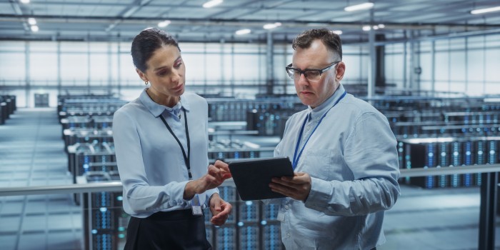 Navigating Data Warehouse Migration Challenges: Strategies for ... Navigating Data Warehouse Migration Challenges: Strategies for ...