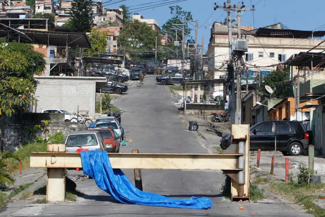 Last Mile Logistical Constraints in Slums Last Mile Logistical Constraints in Slums