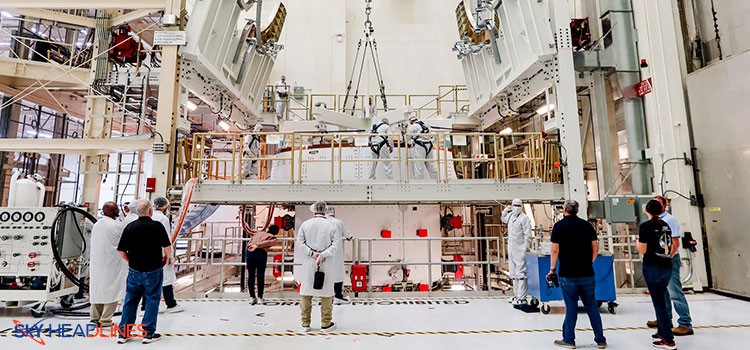 Handing over European Service Module for Artemis II Handing over European Service Module for Artemis II