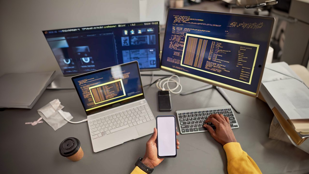 Guide To Finding The Perfect Mobile App Developer For Your Project Guide To Finding The Perfect Mobile App Developer For Your Project