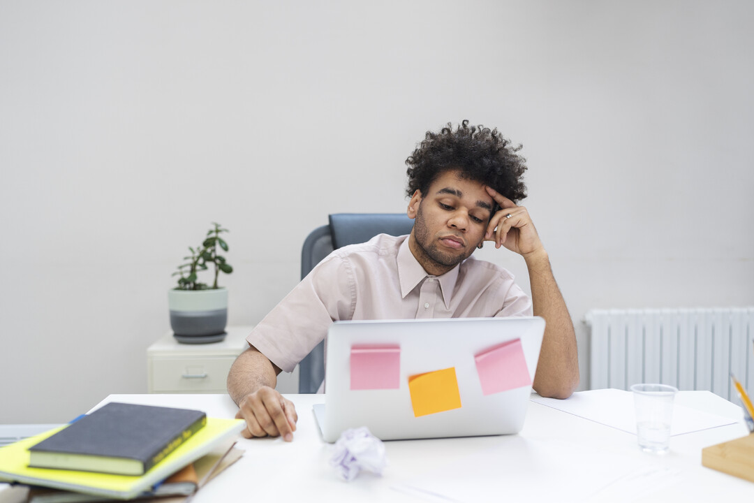 Navigating Competitive Clients as Freelancers Navigating Competitive Clients as Freelancers