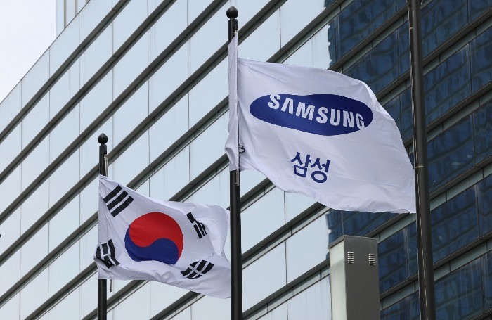 Samsung- Brief Bulletin 1 Samsung- Brief Bulletin 1