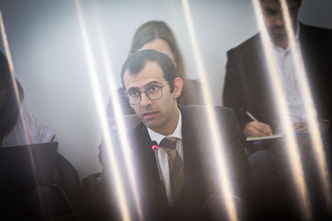 Despertador: PS quer aliviar restrições ao tabaco. O caso Galamba. E a ... Despertador: PS quer aliviar restrições ao tabaco. O caso Galamba. E a ...