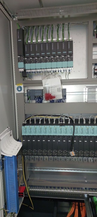 Difference between Motion Controller and PLC Difference between Motion Controller and PLC