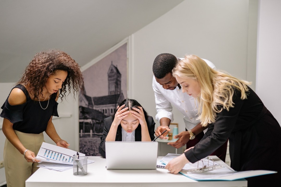 Bridging the Gap between Software Engineering and Management Bridging the Gap between Software Engineering and Management