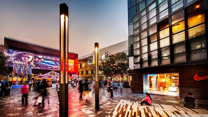 Future of Malls: How Retailers Can Adapt in 2023 Future of Malls: How Retailers Can Adapt in 2023