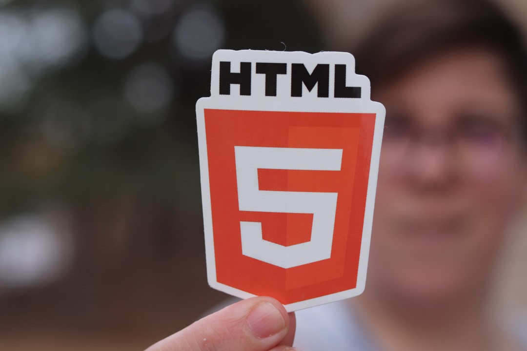 Introduction to HyperText Markup Language (HTML) Introduction to HyperText Markup Language (HTML)
