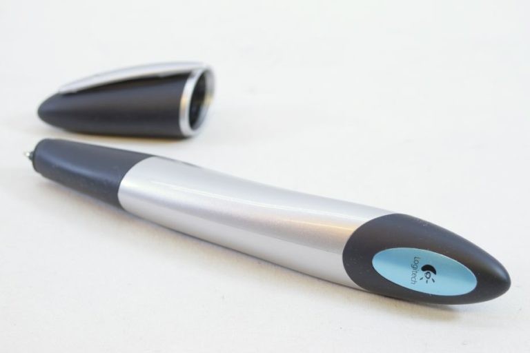 Bridging the Gap: Exploring the World of Digital Pens Bridging the Gap: Exploring the World of Digital Pens