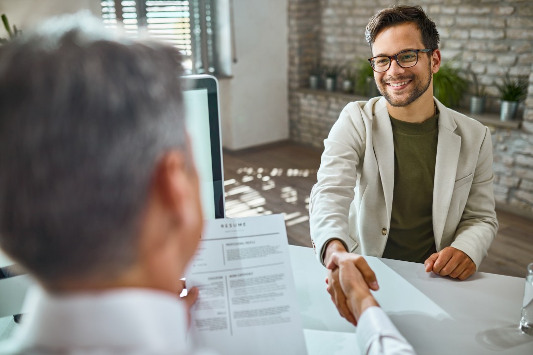 How to conduct a job interview How to conduct a job interview