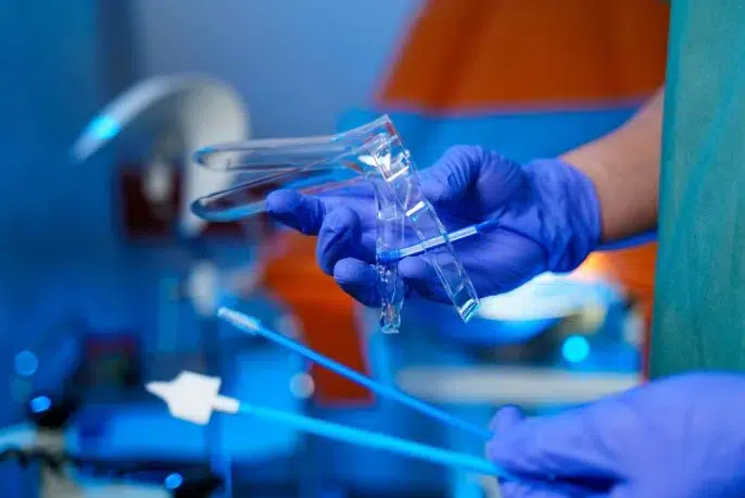 CANCERUL DE COL UTERIN -CAUZE ȘI RISCURI CANCERUL DE COL UTERIN -CAUZE ȘI RISCURI