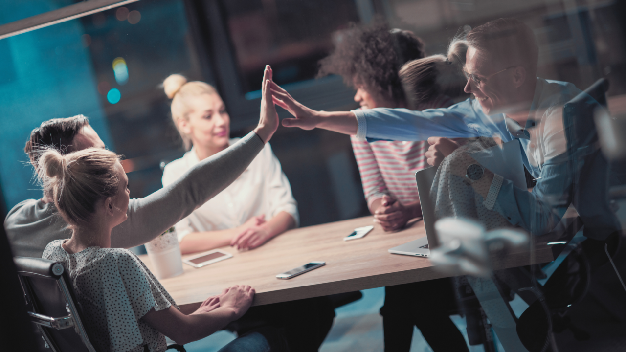 Why Your Business Can Benefit from Outsourced Customer Support Services Why Your Business Can Benefit from Outsourced Customer Support Services