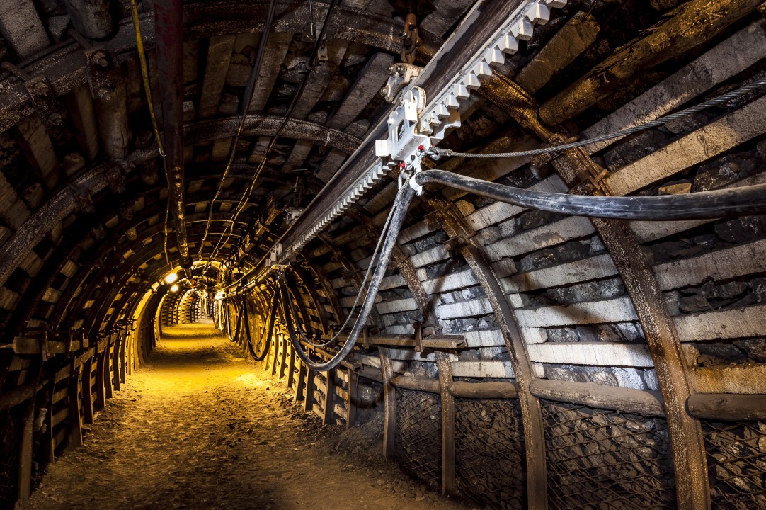 Revolutionizing Mining Operations with Broadband Wireless Solutions Revolutionizing Mining Operations with Broadband Wireless Solutions