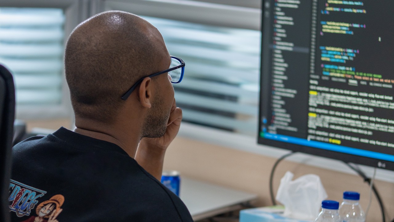 How to debug React Js comprehensive guide - By Mahmoud Ajeeb How to debug React Js comprehensive guide - By Mahmoud Ajeeb