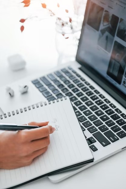 Gaining Confidence Through Experience as an Assignment Writer Gaining Confidence Through Experience as an Assignment Writer