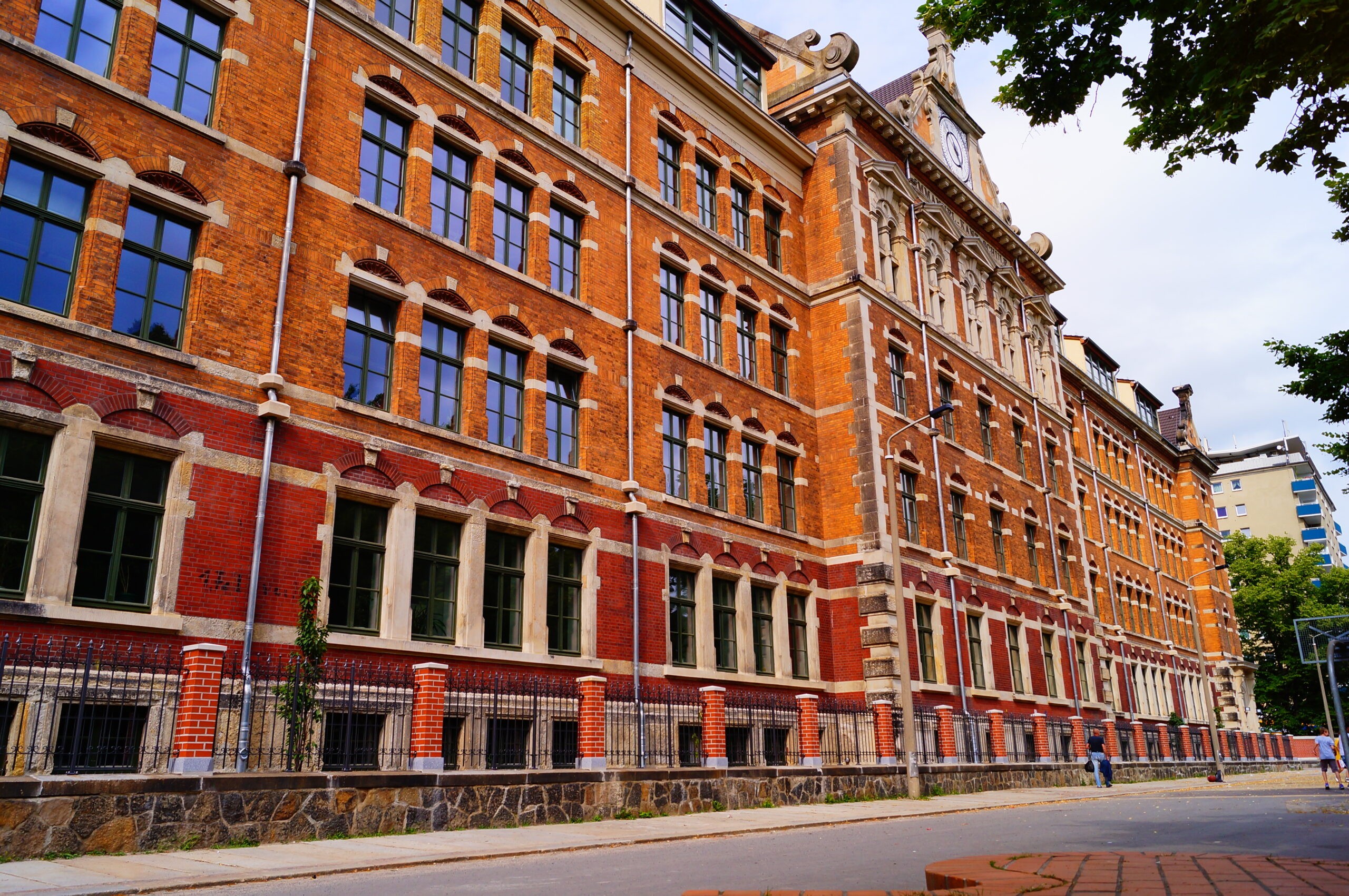 Immanuel-Kant-Gymnasium, Leipzig Employees, Location, Alumni | LinkedIn Immanuel-Kant-Gymnasium, Leipzig Employees, Location, Alumni | LinkedIn