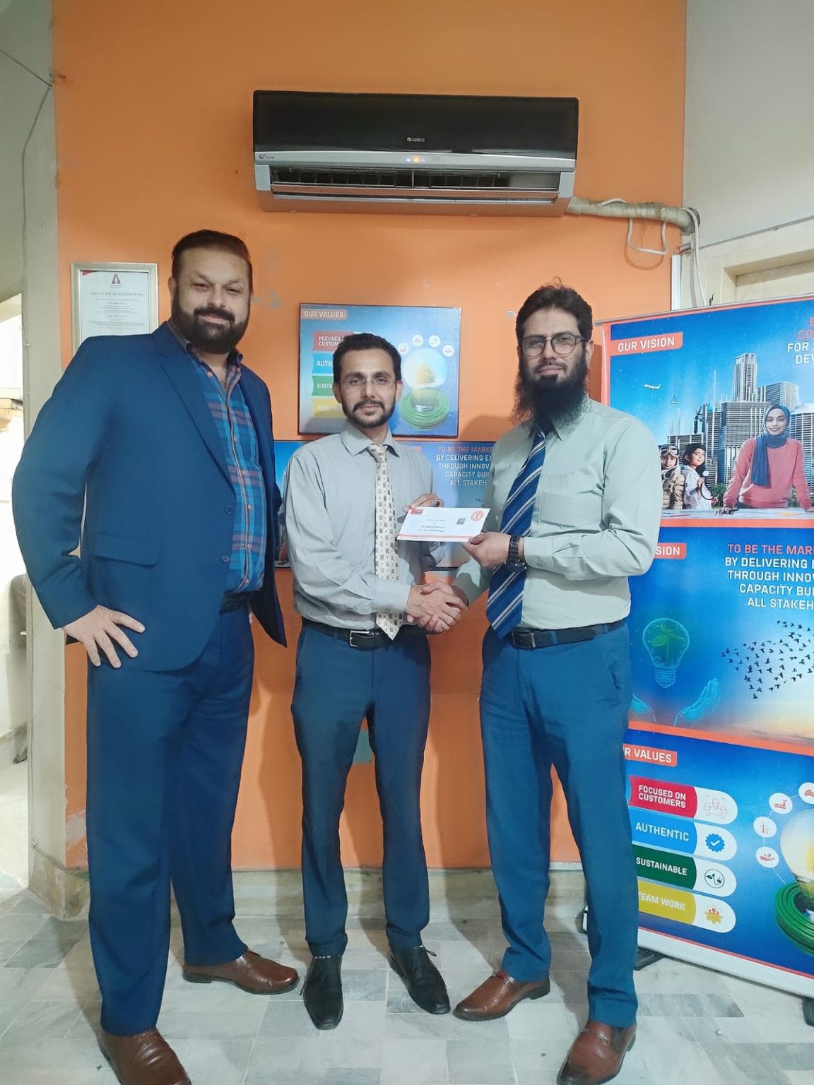 shahzad maqsood on LinkedIn: Alhumdullah Fast Cables introduce fast ... shahzad maqsood on LinkedIn: Alhumdullah Fast Cables introduce fast ...