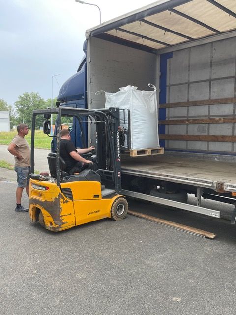 Tommy Heino on LinkedIn: FeMoCat Sro deliver 4 Big Bags with Catalysts ... Tommy Heino on LinkedIn: FeMoCat Sro deliver 4 Big Bags with Catalysts ...