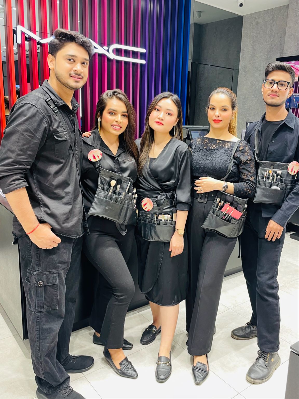 pinki sharma on LinkedIn: #haapyteam #maketheirdaytomakeyouday pinki sharma on LinkedIn: #haapyteam #maketheirdaytomakeyouday