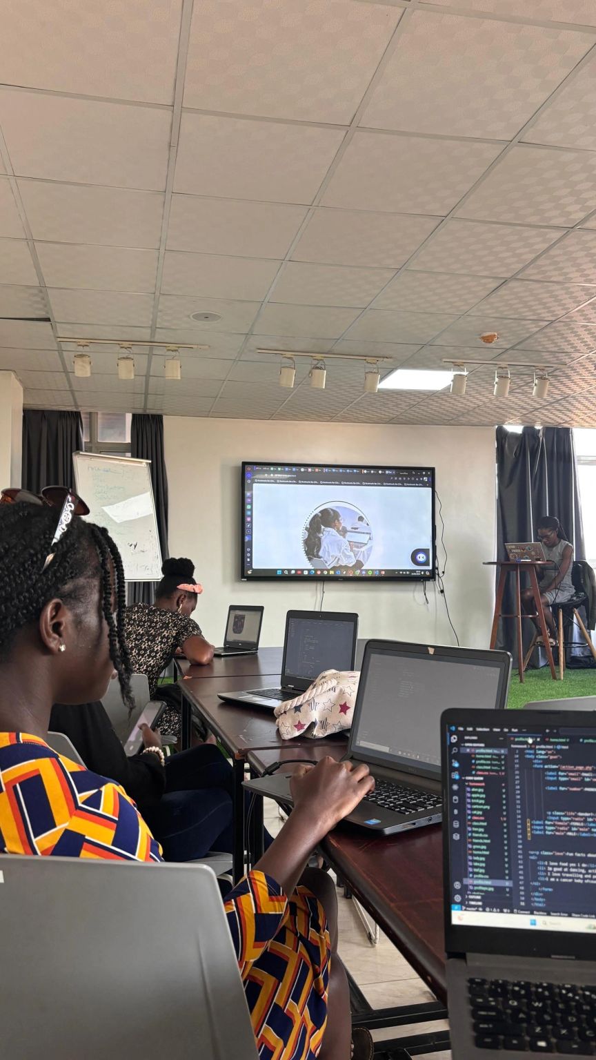 Lakica Leticia on LinkedIn: #codingjourney #html #css #futurecoder Lakica Leticia on LinkedIn: #codingjourney #html #css #futurecoder